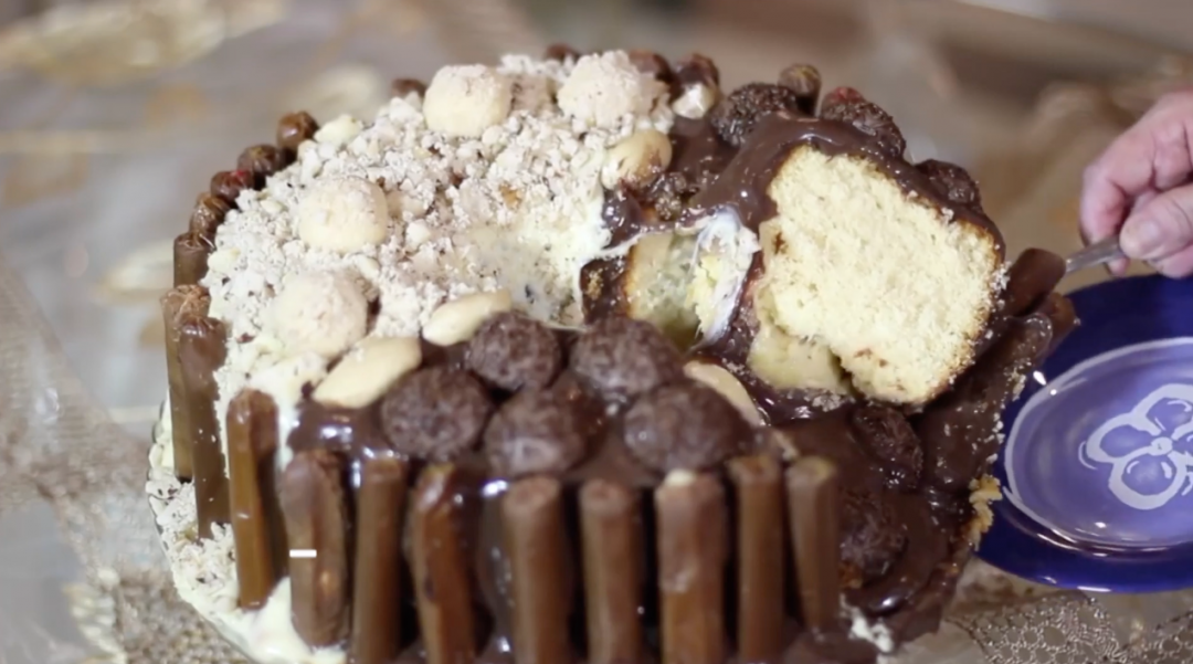 Aprenda o passo a passo da receita do bolo "Encontro das Águas ...