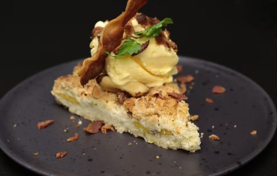 Crumble de banana pacovã: aprenda receita que leva castanha e camaru ...