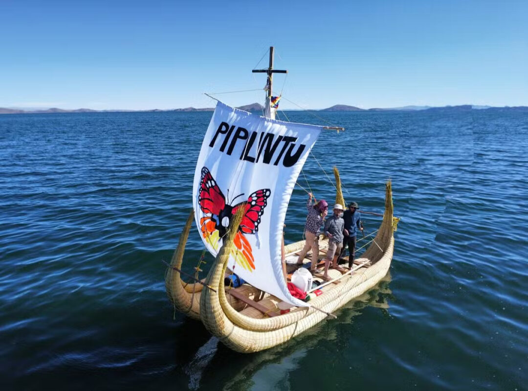 Franceses partem da Bolívia e cruzam rios da Amazônia em balsa tradicional