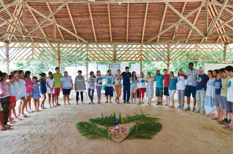 Vila Céu do Mapiá, a comunidade e o Santo Daime na Amazônia
